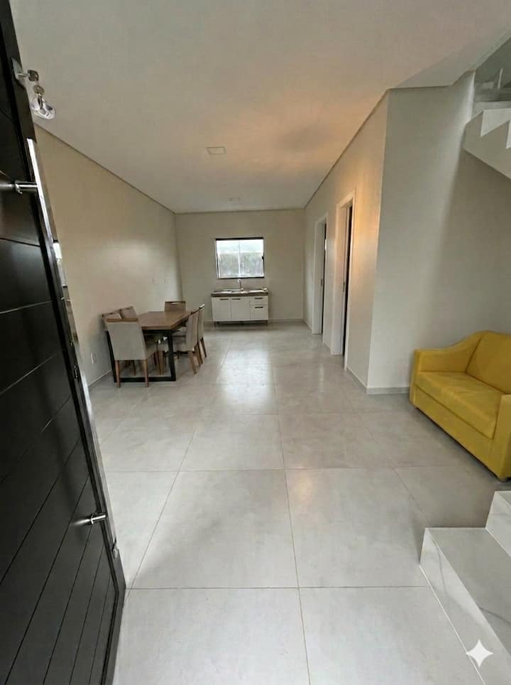 Espaço Inteiro: Tranquilidade Em Canoinhas - Canoinhas