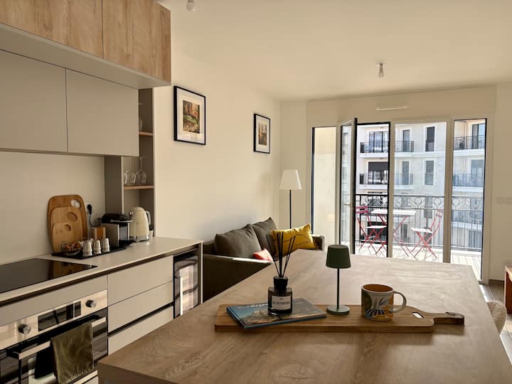 Moderne & Zen : T2 Avec Terrasse, Parking Et Clim - Aix-en-Provence