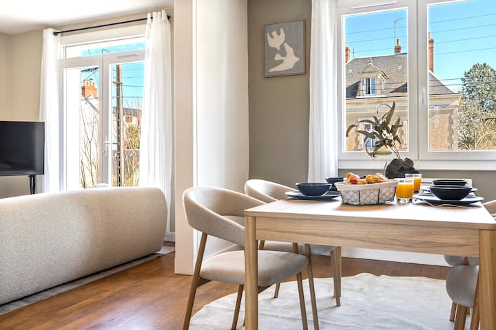 Charme Et Confort · T3 · À Deux Pas Du Centre - Châteauroux