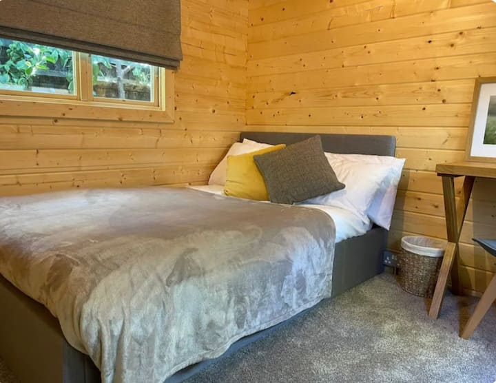 Peaceful Double Room In The Heart Of Banbury. - Banbury
