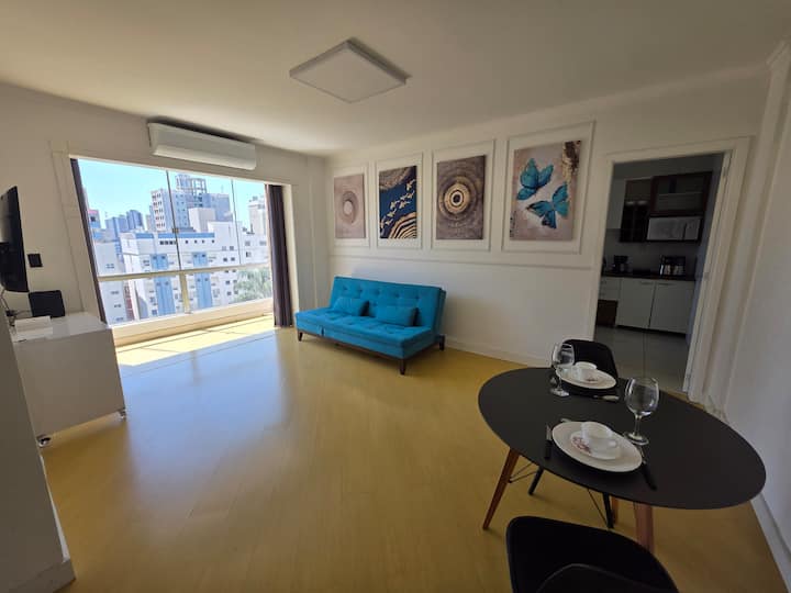 Em Apê Completo 2 Quartos |Ar-condicionado |Centro - Passo Fundo