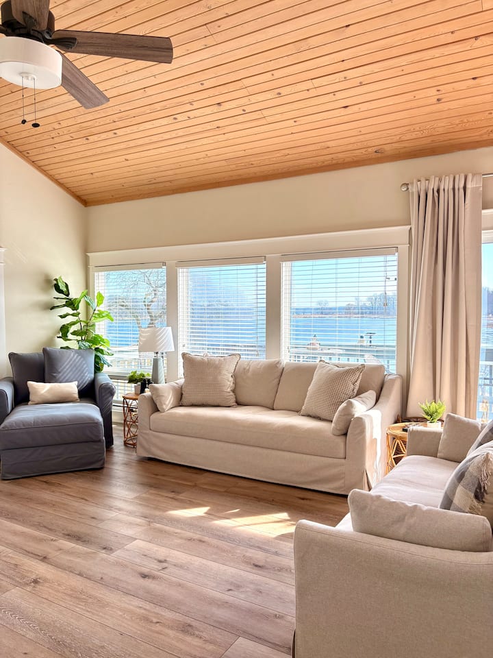 Bayou Bend Millhouse - Saugatuck, MI