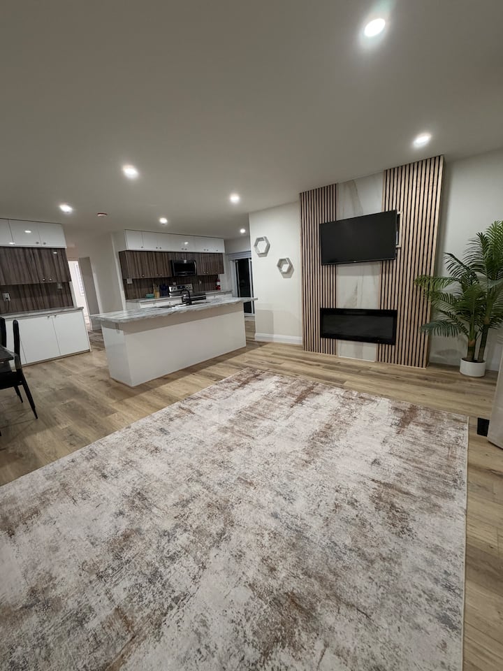 Newly Unit A - Wasaga Beach