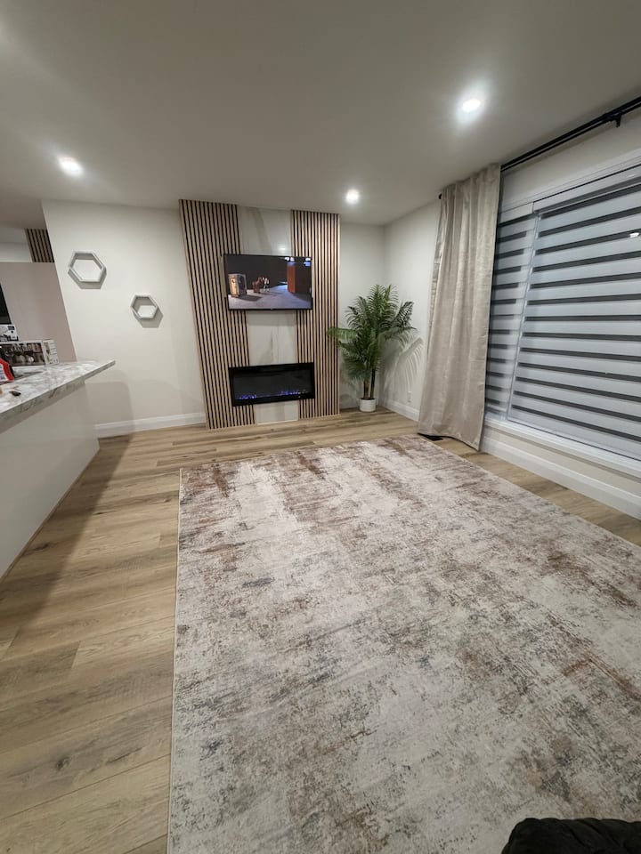 Newly Unit A - Wasaga Beach
