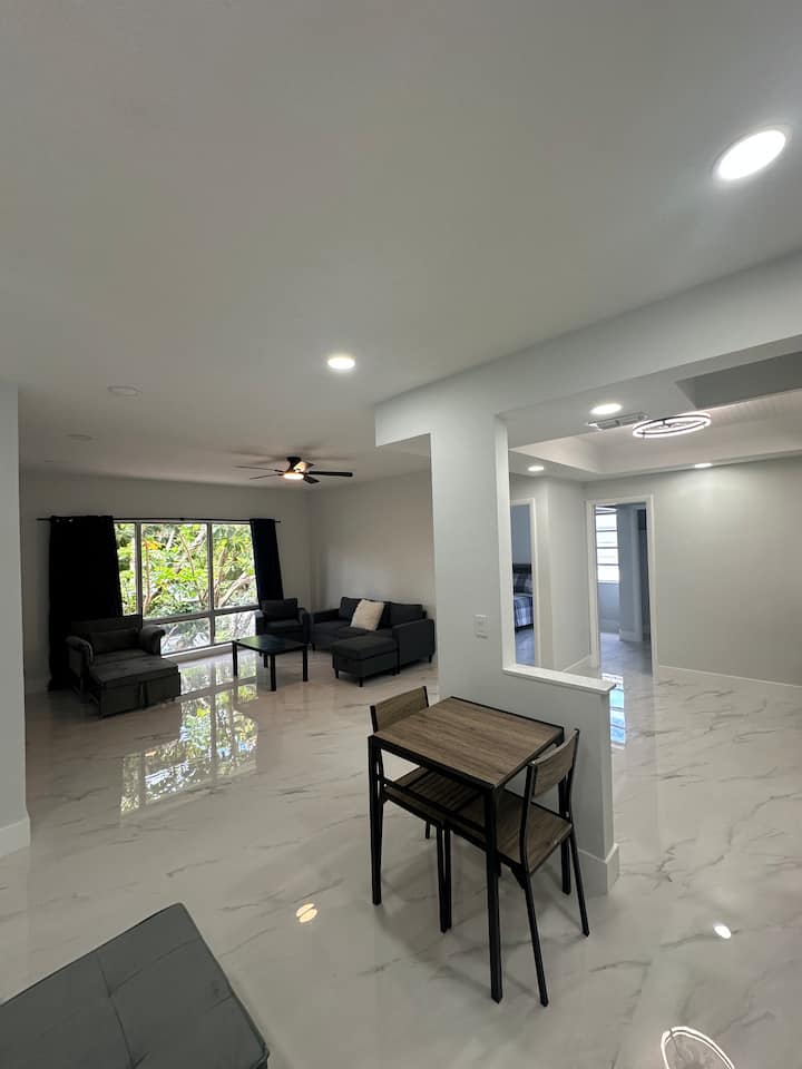 Welcome To Deerfield Beach Paradise, 1/1 Remodeled - Deerfield Beach