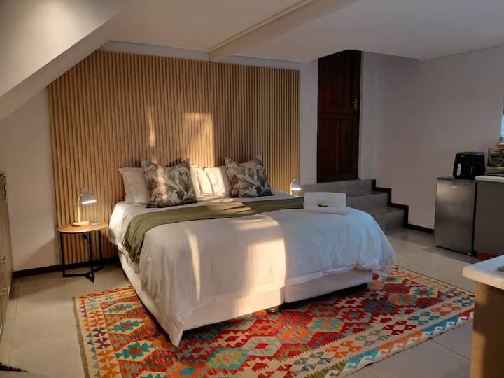 The Purple Plum Tree - Wellington, South Africa