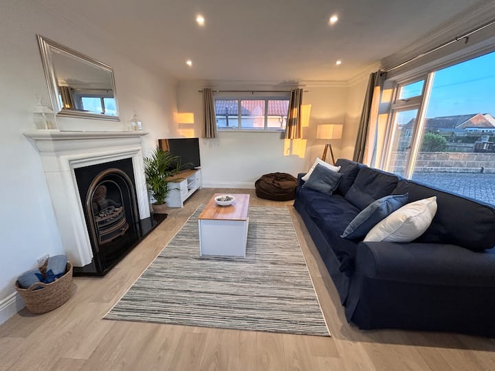 2 Bedroom Bungalow, 4 Minute Walk To The Beach - West Wittering