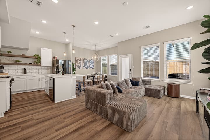 Brand New Luxury Houston Retreat | Gated Community - Houston, TX