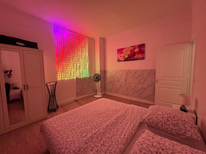 T2 Cosy M7, Paris La Villette, Stade De France - Aubervilliers