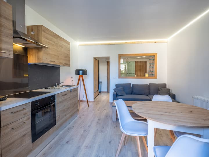 Cosy Appartement, Deux Personnes, En Plein Centre - La Bourboule