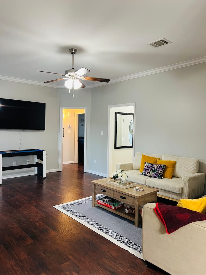 Azul's Residence On Reunion - Shreveport, LA