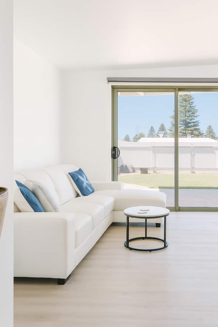 Beach Amore - King Bed Coastal Retreat - Beachport