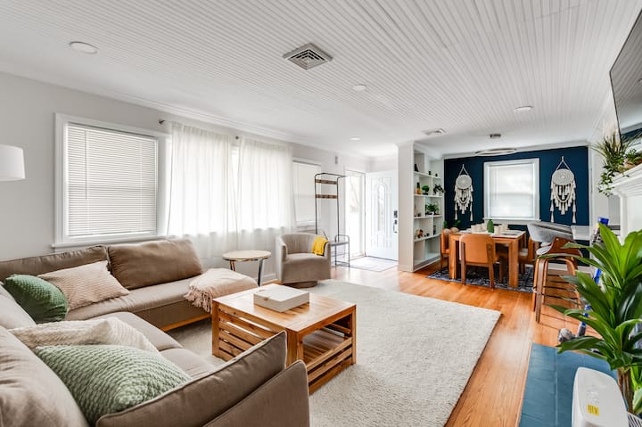 River Retreat | Trails, Fire Pit & Workspace - Richmond, VA