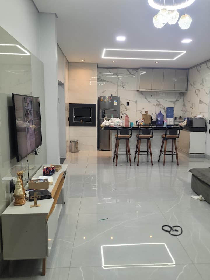 Aluga Sobrado Para Semana Da Tecnoshow Comigo 2026 - Rio Verde