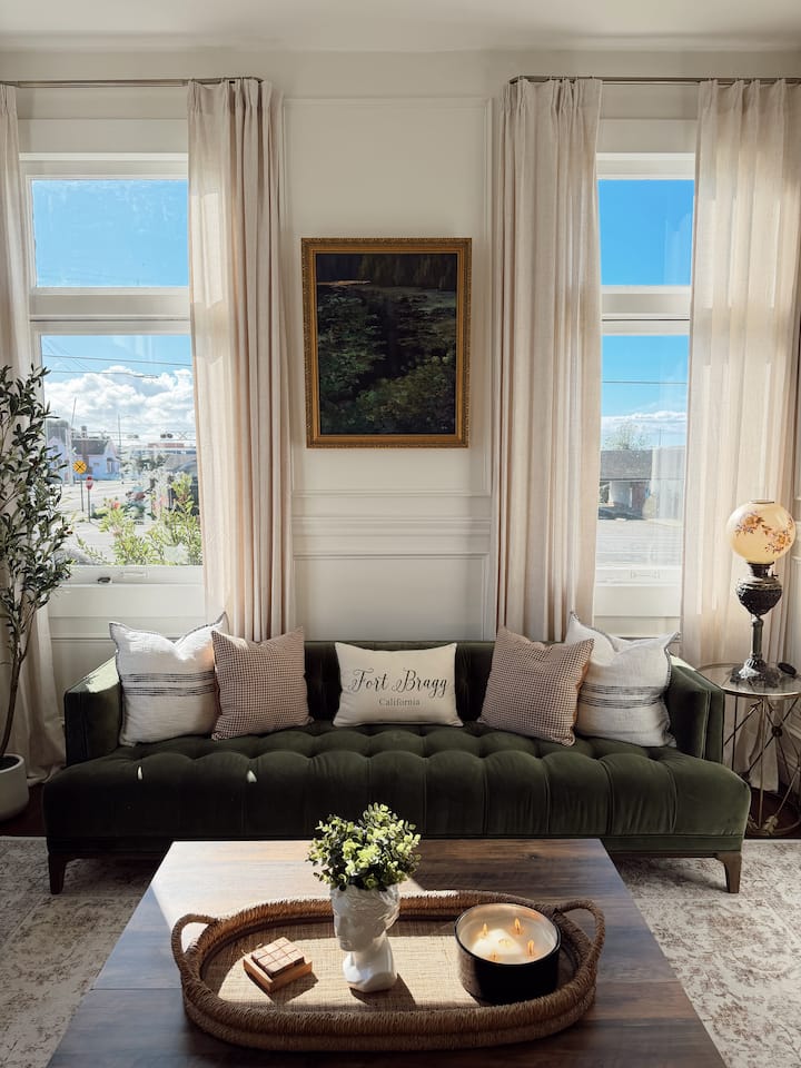The Whale Watch Suite At The Grey Whale Inn - Fort Bragg, CA