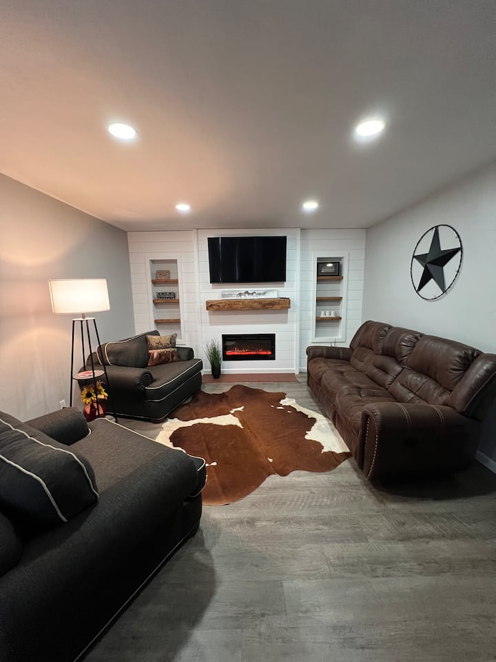 Lucky Horseshoe - Pendleton, OR