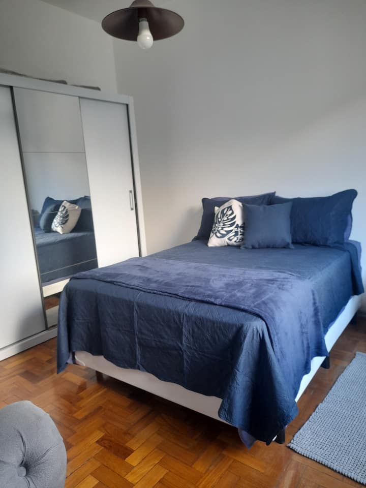 Apartamento No Centro Histórico De Petrópolis - Petrópolis