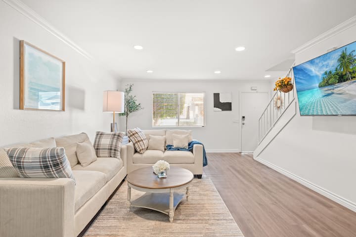 Quiet 3br Glendora Townhome W/ Monthly Stays - San Dimas, CA