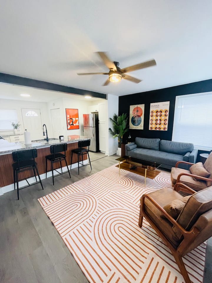 2br Home Near Indy Downtown/fountain Square - Indianapolis, IN