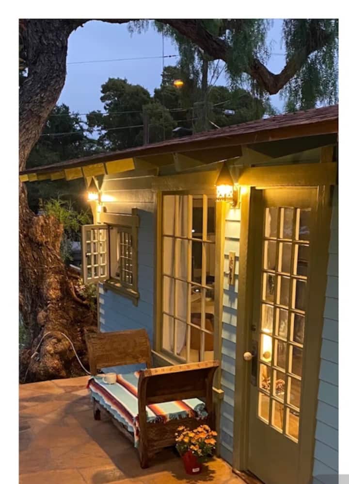Wooded Cottage Studio In North Park - San Diego, CA