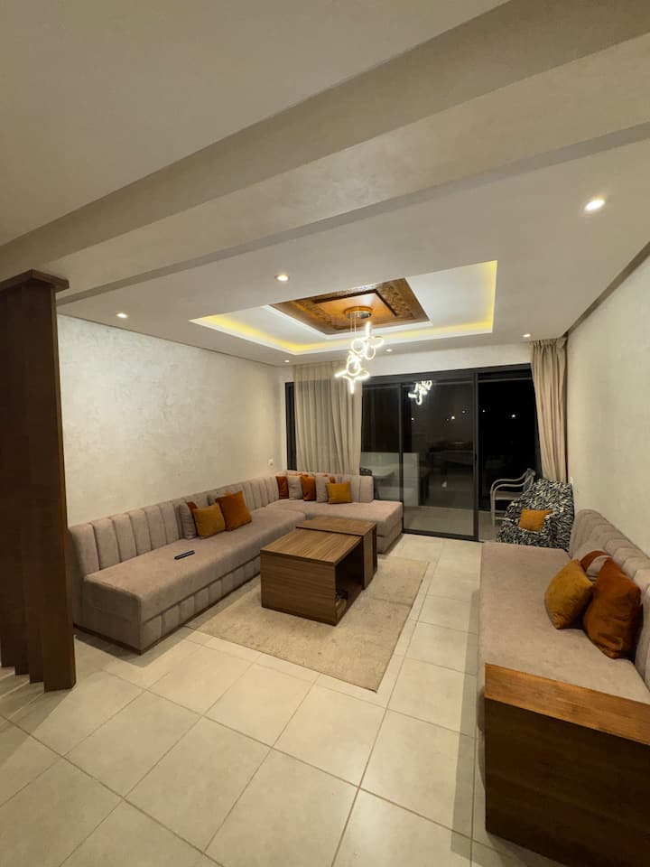 Appartement Moderne & éLégant Avec Terrasse - Salé