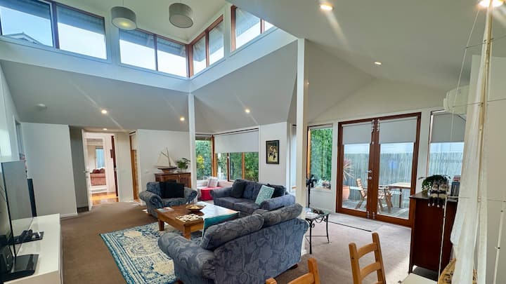 Sunnyside - Pet Friendly Coastal Escape - Aireys Inlet