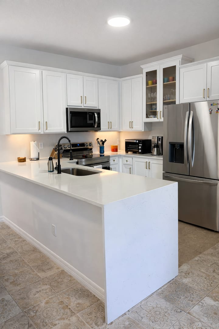 Condo Resort Just 1.5 Miles From Disney - Star Wars: Galaxy's Edge, Lake Buena Vista