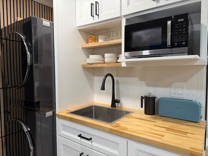 Kyt Suite • 10 Minutes From Disneyland! - Orange County, CA