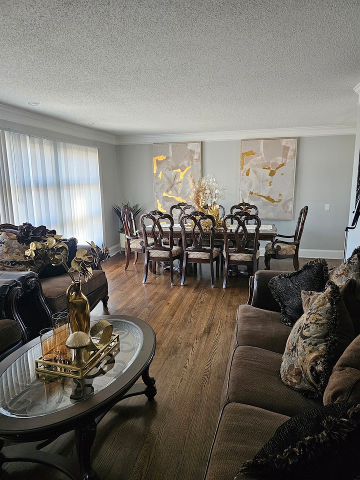 Duplex By Arrowhead Stadium - Independence, MO