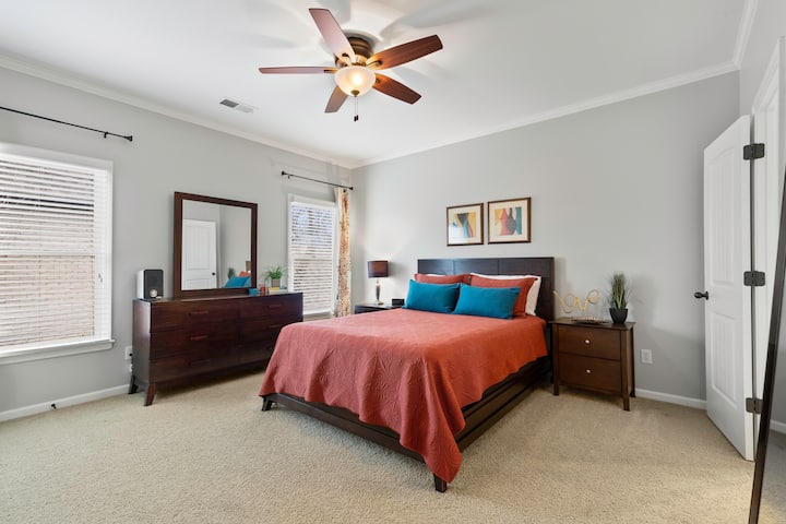 Private Room In Gated Neighborhood - Germantown, TN