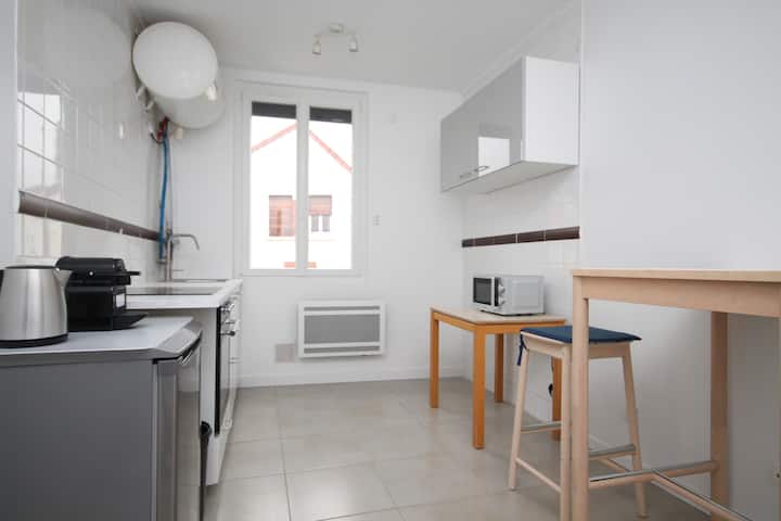 Appart Cosy Proche Métro - Montreuil, France