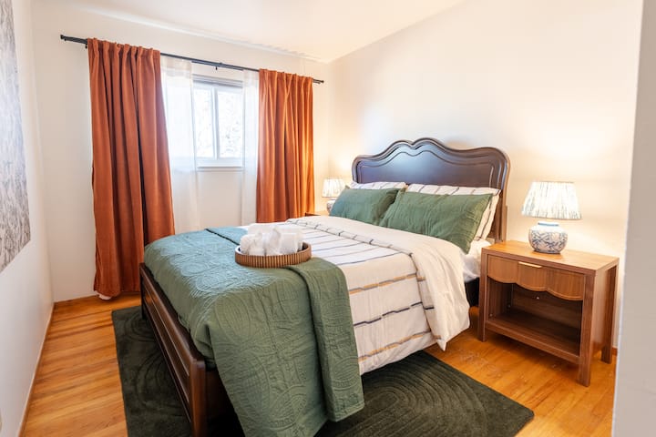 Wfh + Corporate-friendly + Bauhaus Inspired Home - San Jose, CA