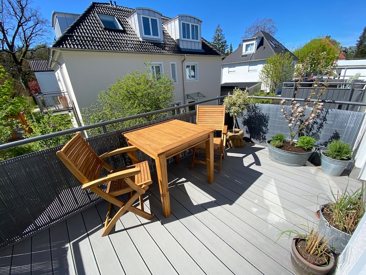 Helle 2-zimmer-wohnung Mit Balkon - Munich