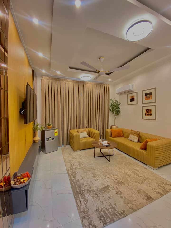 1 Bedroom Apartment/ Gym/ Pool/ - Ghana