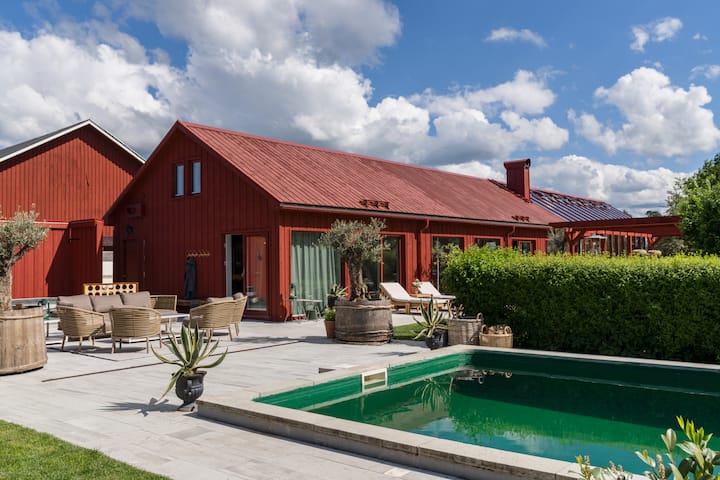 The Red Greenhouse - Skänninge