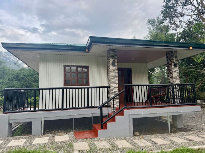 Virginias Cottage By The Bamboo Court. - Agoo