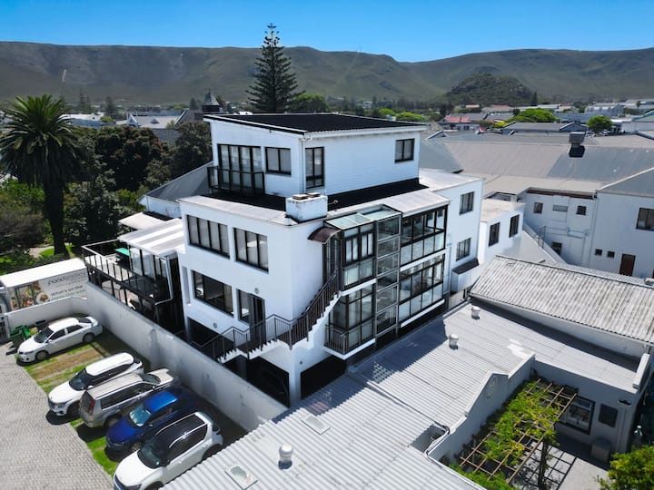 The Balcony - Hermanus