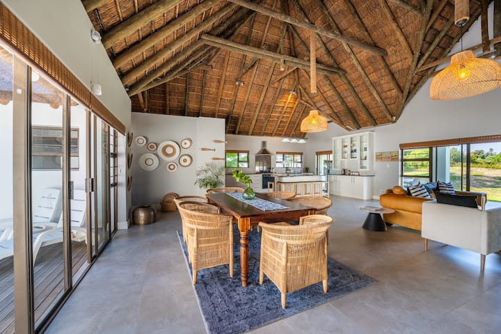 Spacious St Francis Bay Home On The Golf Course - Saint Francis Bay