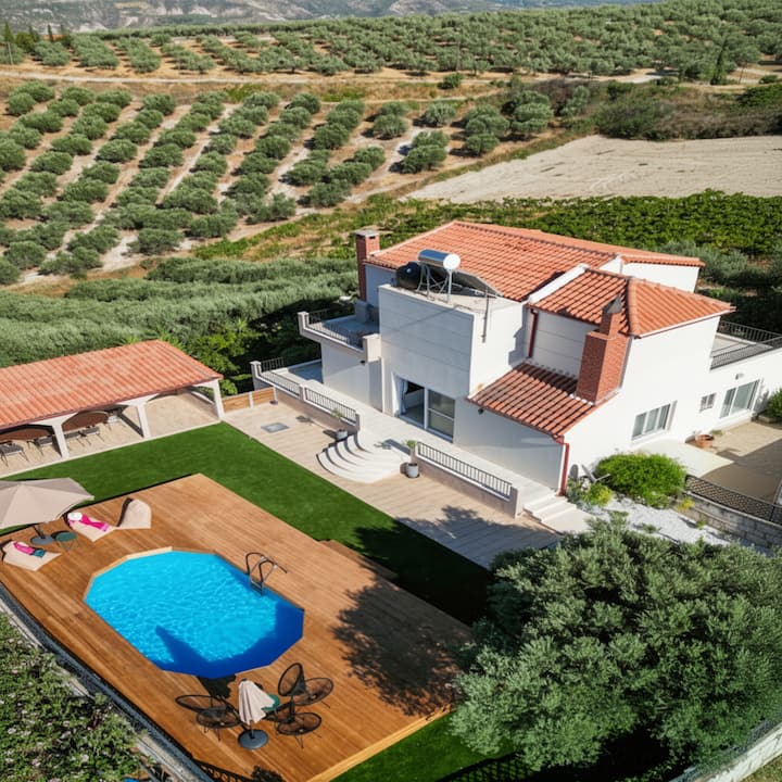 Villa Aegli | Private Pool Retreat Near Heraklion - Iraklion