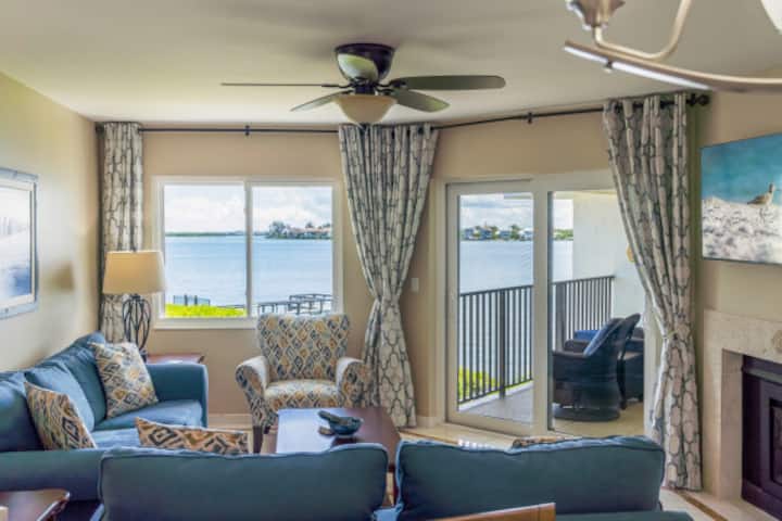 Bayfront 2br | Heated Pool | Walk To Beach - Holmes Beach, FL