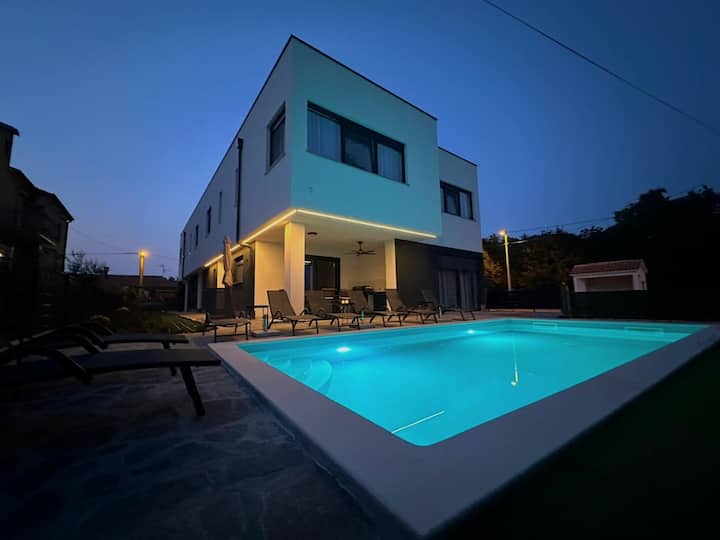 Villa Aria1-istria-private H. Pool,sauna & Jacuzzi - Koper