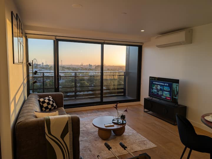 Walk To Melb Uni, Hospital, Cbd | Free Parking - Australia