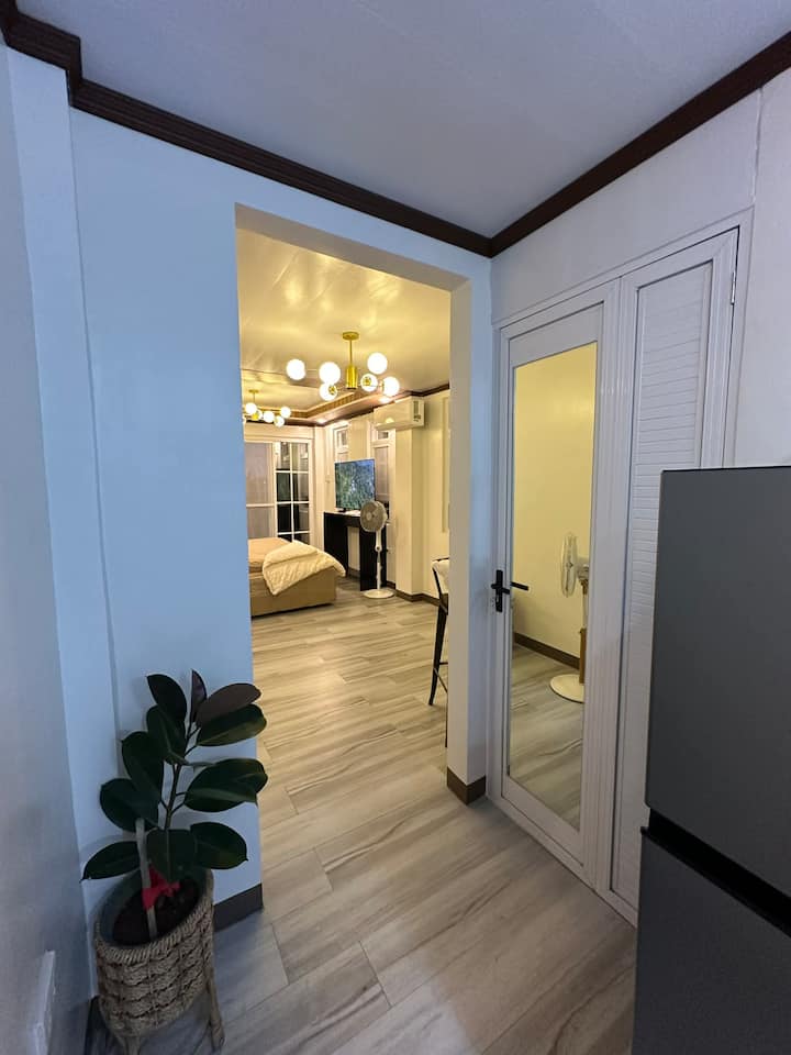 Chic Coastal Retreat: 5 Mins From The Beach - Binmaley