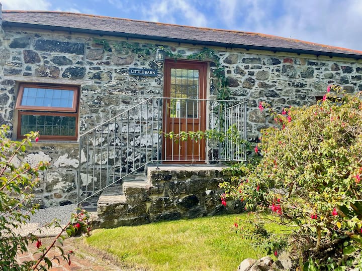 Little Barn - Close To Cadgwith Cove - Lizard