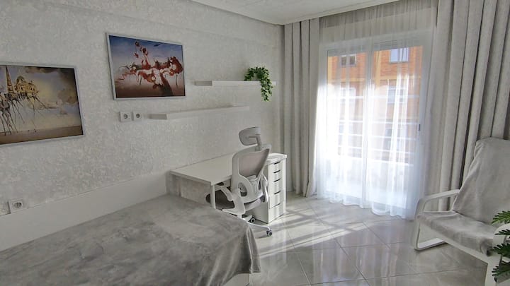 Room For Dream - Valencia