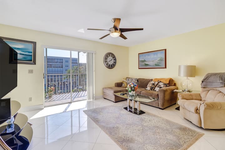 Spacious 2 Bedroom Condo - Fort Myers Beach, FL