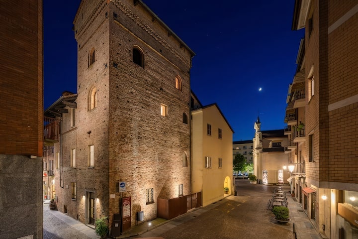 Appartamentocavour Alba Center Balconi Panoramici - Alba