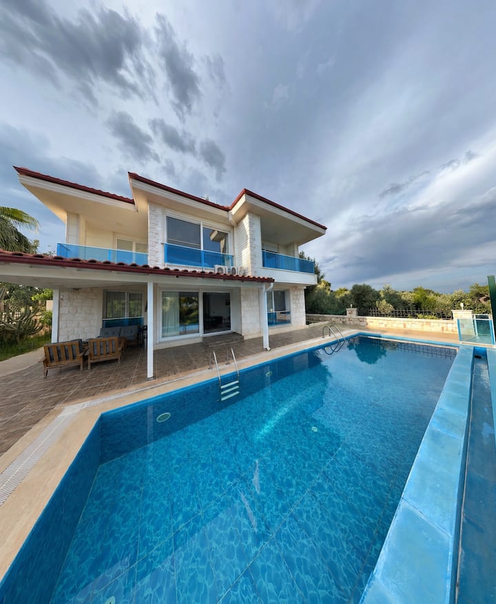 Lüks Villa | ÖZel Havuz | 7 Kişilik Deniz,e 1,5 Km - Kekova Adası