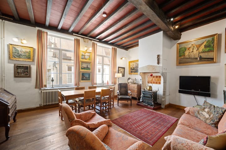 17th-century Townhouse • 200m From Market Square - Brujas