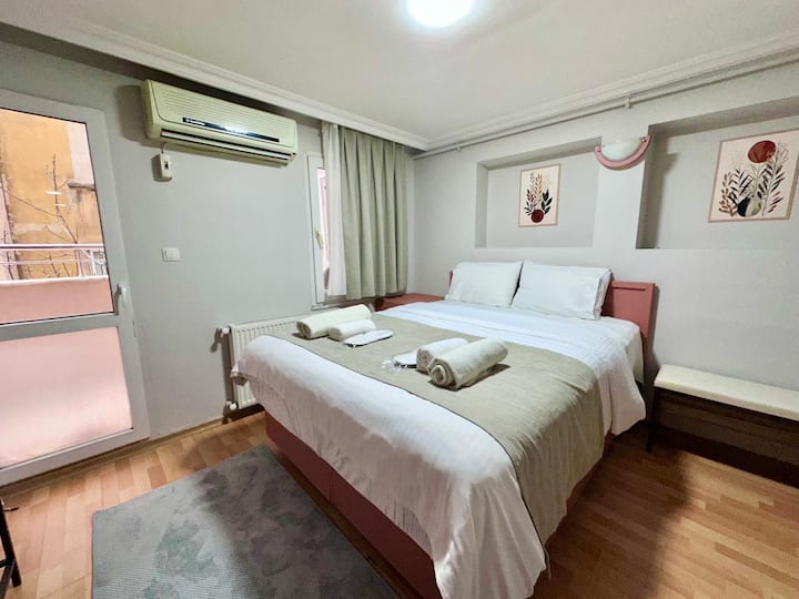 Apartment With A View In A Great Location. - İstanbul